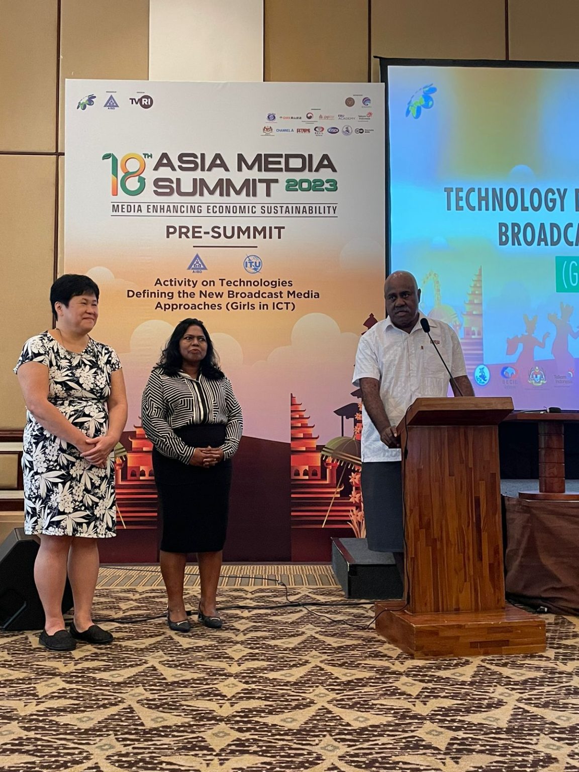 AMS Pre-Summit Workshop: Technologies Defining New Broadcast Media ...